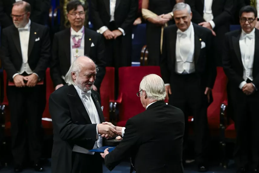 Krasznahorkai László átvette az irodalmi Nobel-díjat – Új Hét